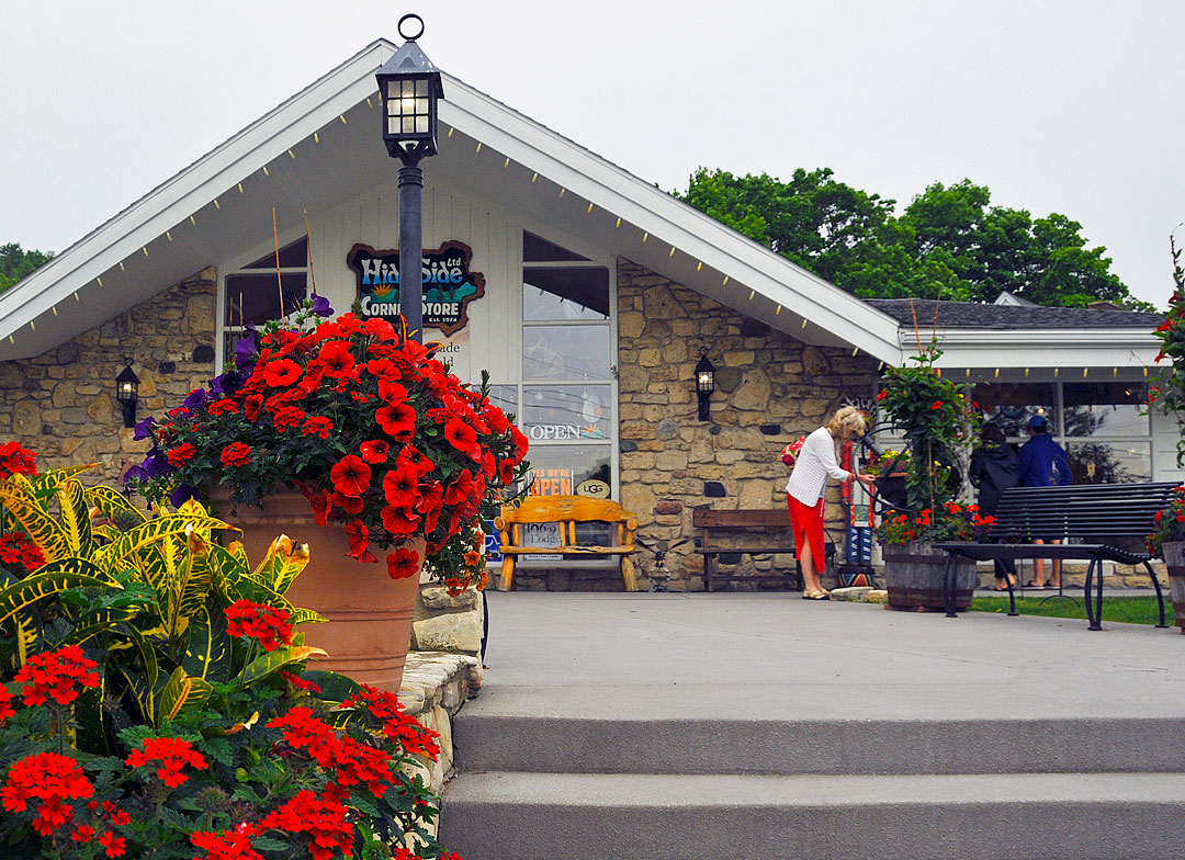 Hide Side Corner Store - Visit Fish Creek